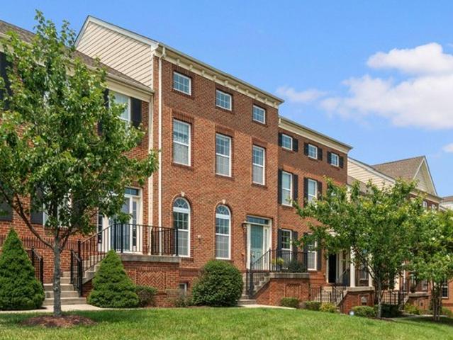 7673 Elmcrest Rd, Hanover, MD 21076