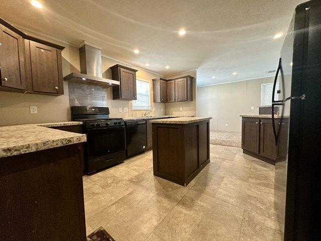 767 Harvest Ln, Muskegon, MI 49442