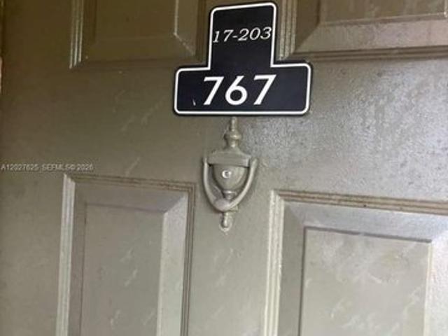 767 NW 104th Ave Unit 203, Pembroke Pines, FL 33026