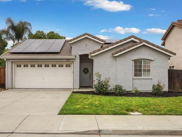 767 Robert L Smith Dr, Tracy, CA 95376