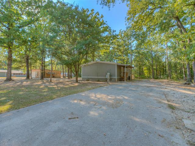 767 Windwood Dr, Livingston, TX 77351 | MLS #94409 | Compass