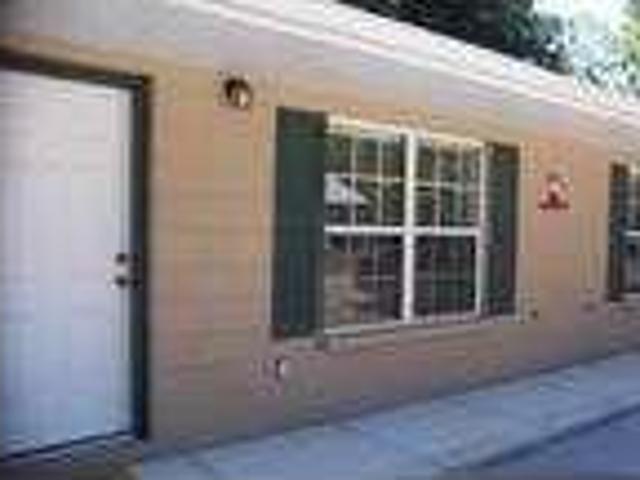 768570 RENTAL 2 Bedroom 1 Bath Apt in NE Trenton