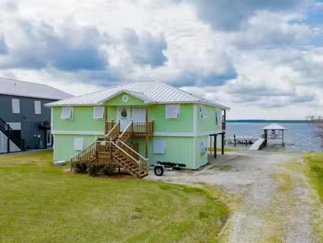 7685 BAY SHORE DR, ELBERTA, AL 36530 Single Family Residence F.