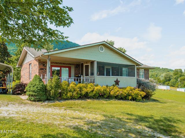 7686 Highway 63