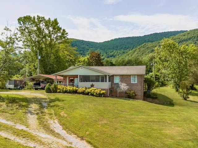 7686 TN 63, Speedwell, TN 37870