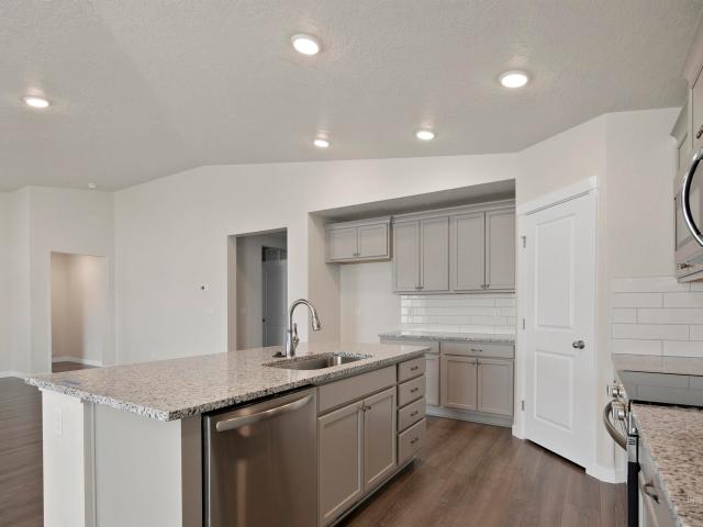 7687 E Meriwether Dr