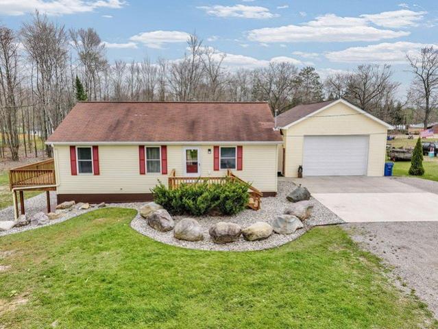 7687 Stoneschool Rd, Houghton Lake, MI 48629