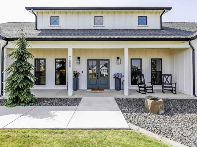 7688 Paddock Lane