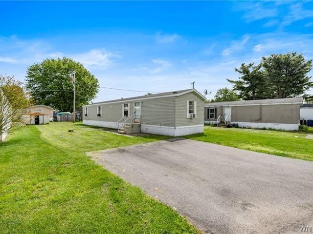 768 Dorwood Park, Ransomville, NY 14131