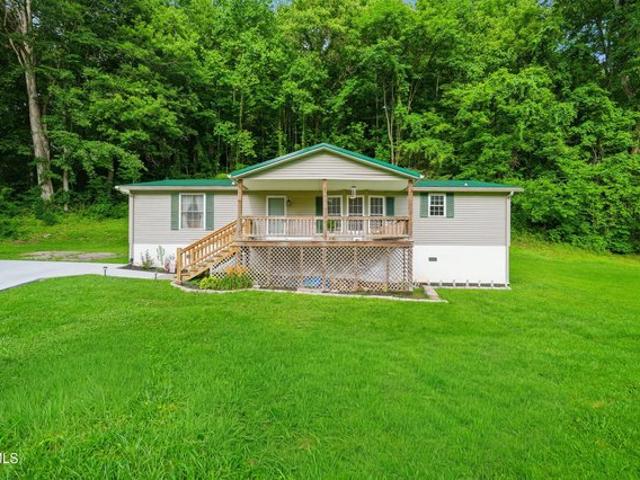 768 E Wood Ave, Big Stone Gap, VA 24219