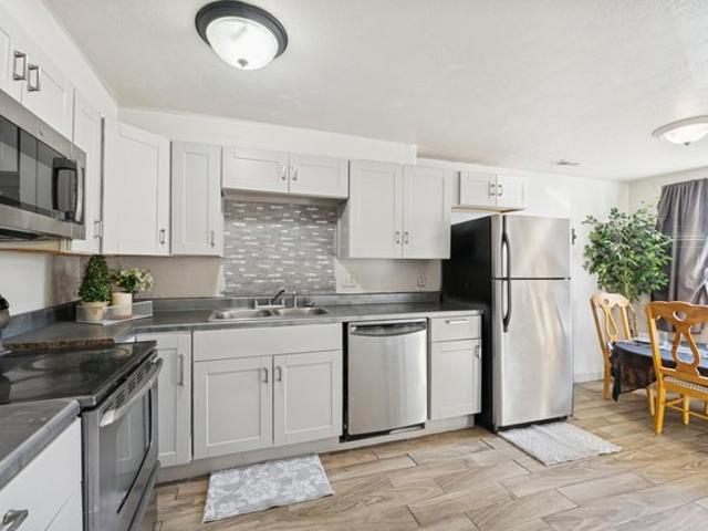 768 N Redwood Rd Apt 19, Salt Lake City, UT 84116