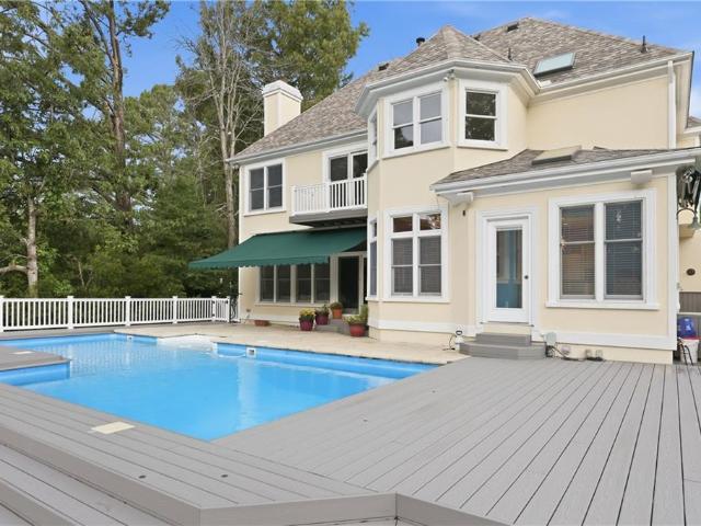 768 Virginia Dare DR