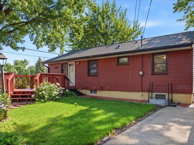 7696 van buren street ne