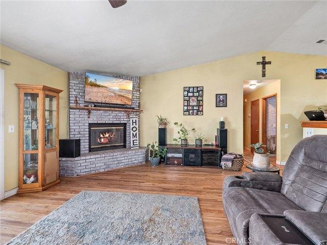 7697 Montrose Ave, Hesperia, CA 92345