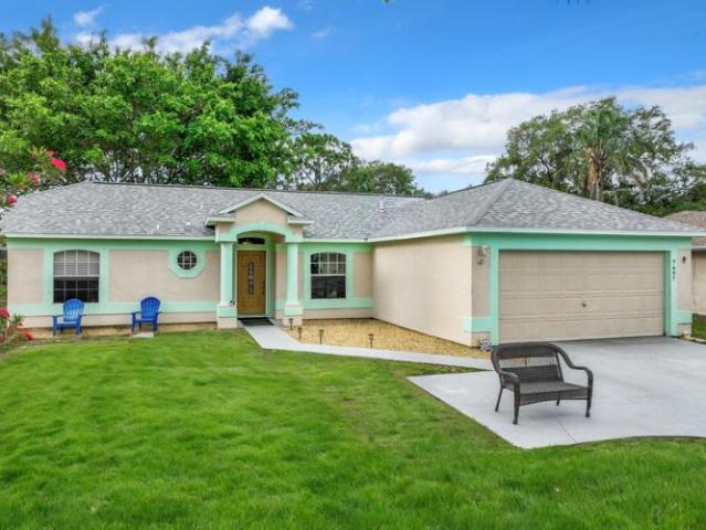 7697 Greenboro Dr, Melbourne, FL 32904
