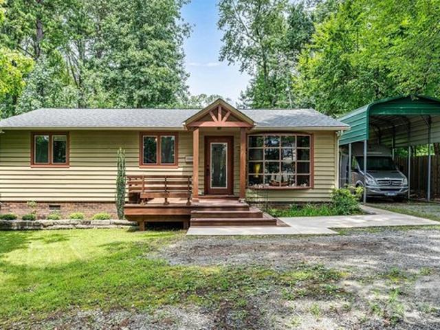 7697 Katherine Dr, Denver, NC 28037