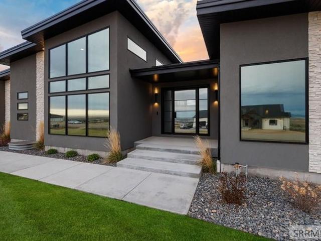 7699 S Packbridge Ln, Idaho Falls, ID 83406