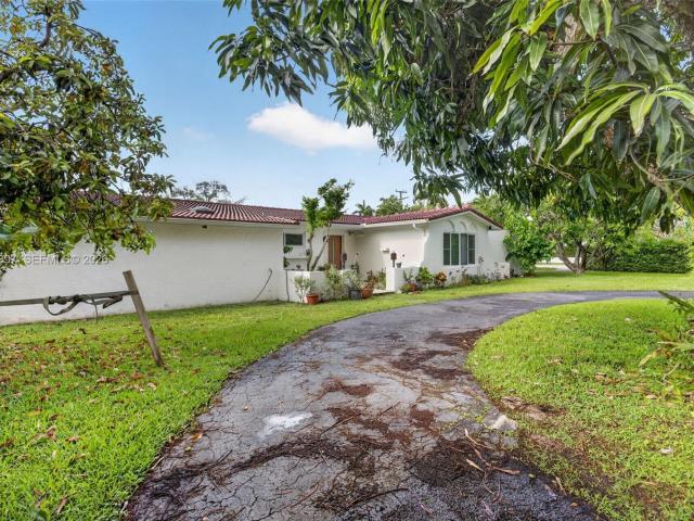 7690 SW 128th St, Pinecrest, FL 33156 | MLS #A12000