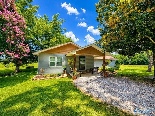 7690 US Highway 278 E, Hokes Bluff, AL 35903