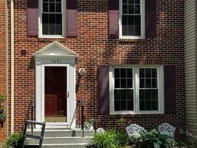 7691 Northern Oaks Ct, Springfield, VA 22153