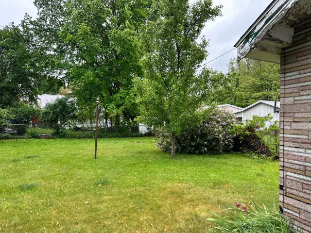 7692 N Huron Trail