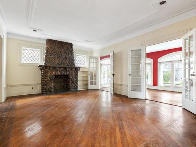 769 Argyle Rd, Brooklyn, NY 11230