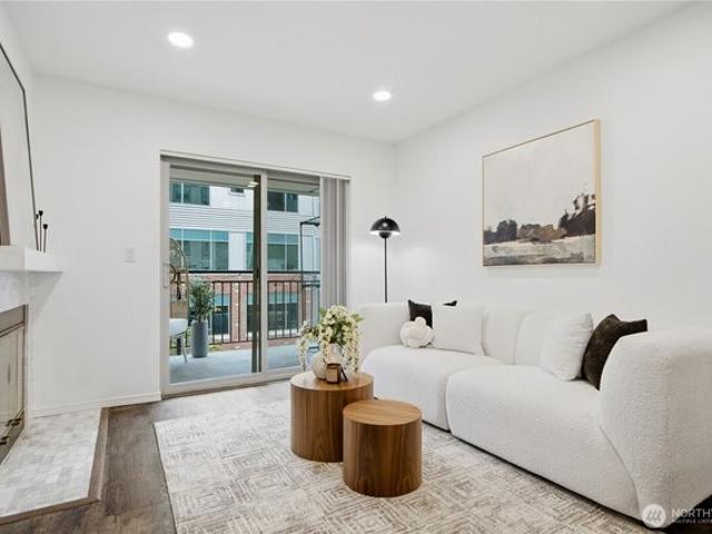 769 Hayes St Apt 201, Seattle, WA 98109