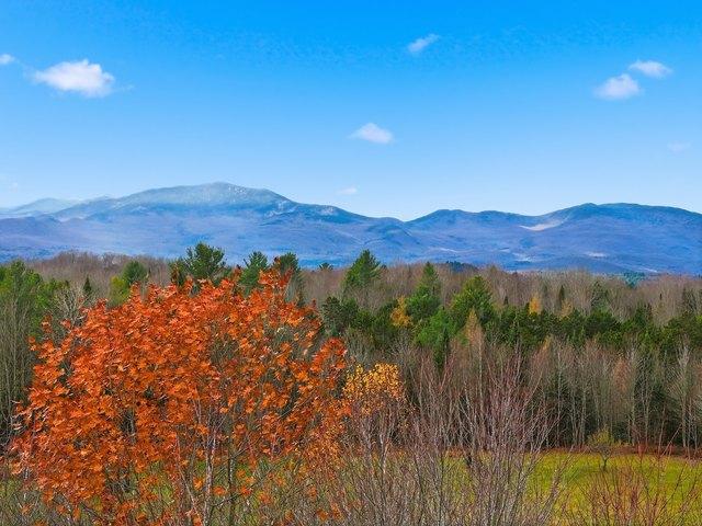 769 Jones Rd, Hyde Park, VT 05655
