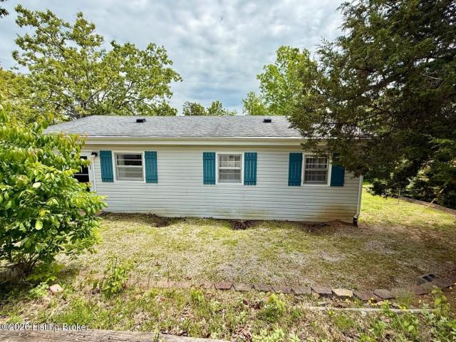 769 Whispering Pine Cir