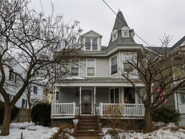 76 43 85th Rd, Woodhaven, NY 11421