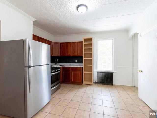 76 4th Street