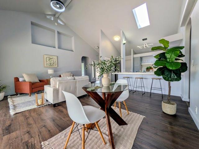 76 6202 Papala St, Kailua Kona, HI 96740