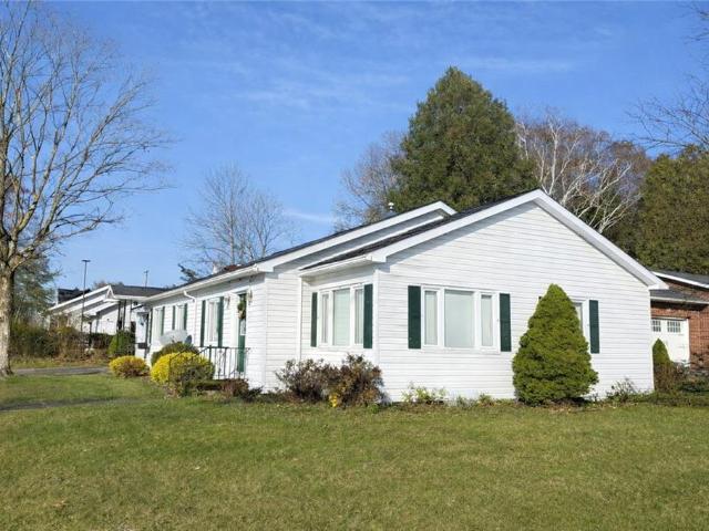76 1st Ave, Greenville, PA 16125 | MLS #1735 | Compass