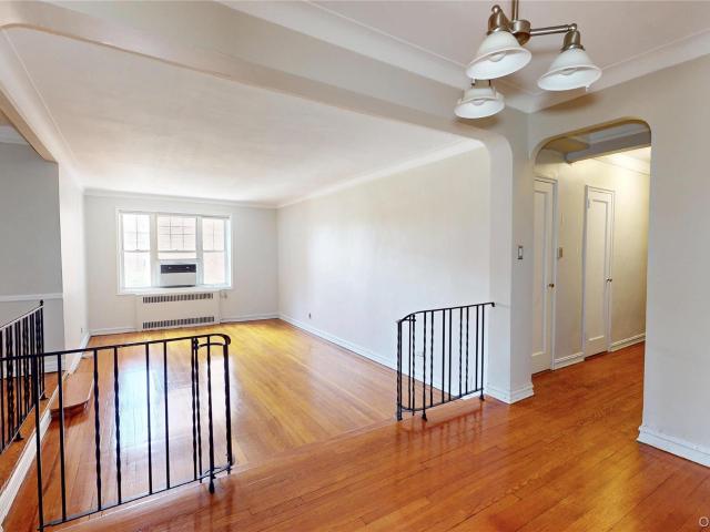 76 36 th Street 4P