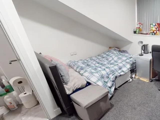 76 Teignmouth Road, Stirchley, B29 7AZ, United Kingdom | 6 bed house for rent #155287178 | Rentberry