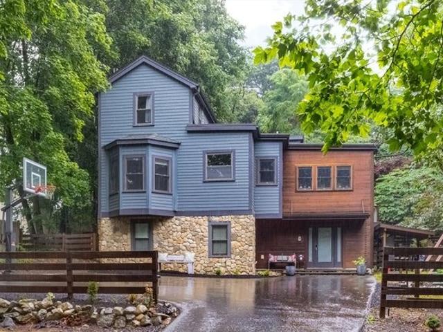 76 Thesda St, Arlington, MA 02474