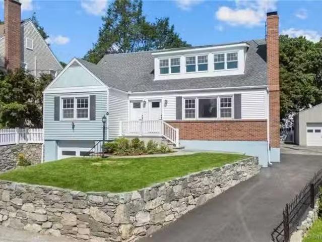 76 Treat Avenue, 2, Stamford, CT 06906