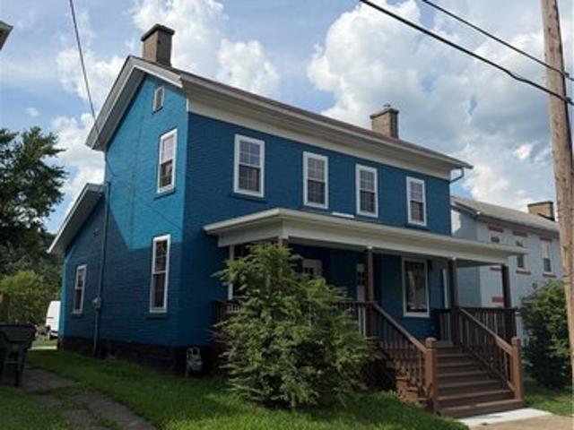76 W Main St, Salineville, OH 43945