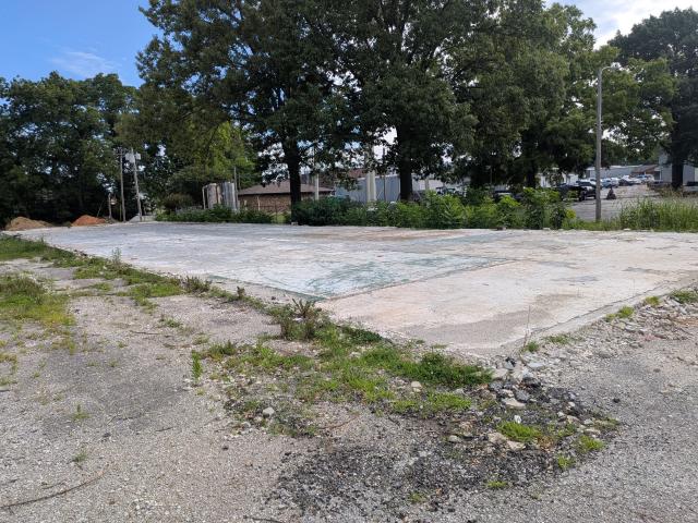 76 W Park St