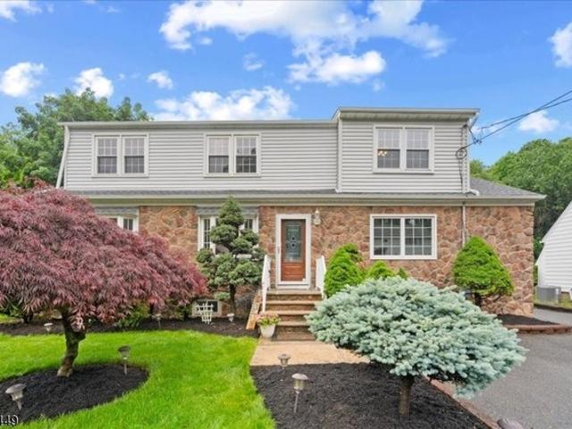 76 Werner Ave, North Haledon, NJ 07508