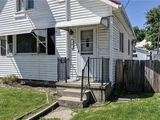 76 Western Avenue