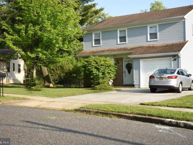 76 Abbington Ln, Sewell, NJ 08080