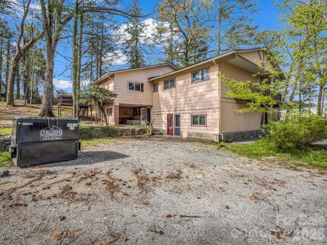 76 Adeles Way