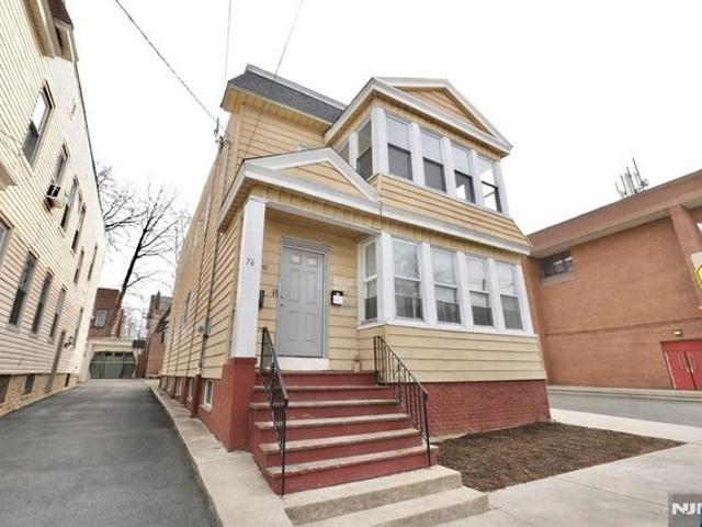 76 Aldine St, Newark, NJ 07112