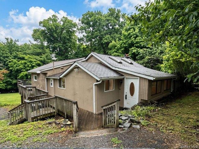 76 Arcadian Trl, Monroe, NY 10950