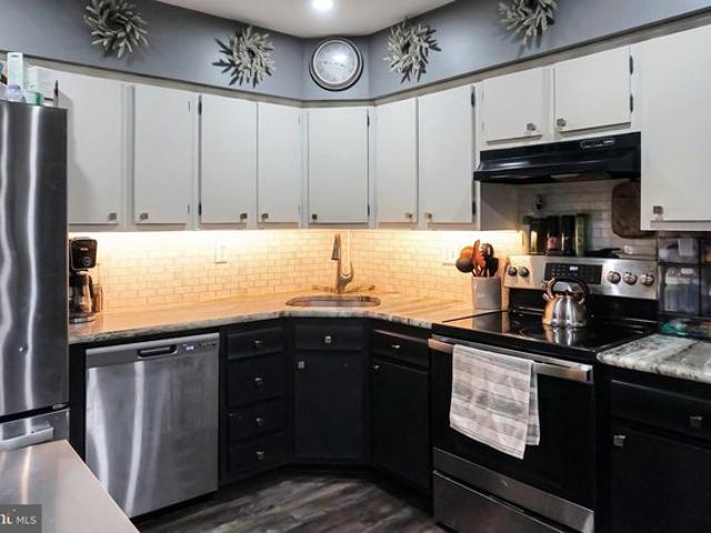 76 B W Bluebell Ln, Mount Laurel, NJ 08054