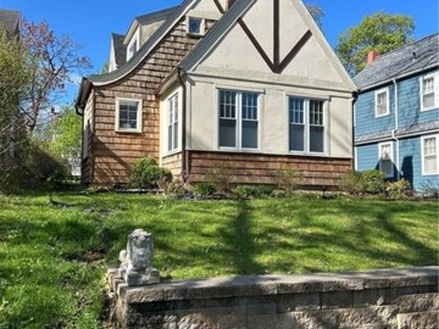 76 Ballantyne Brae, Utica, NY 13501