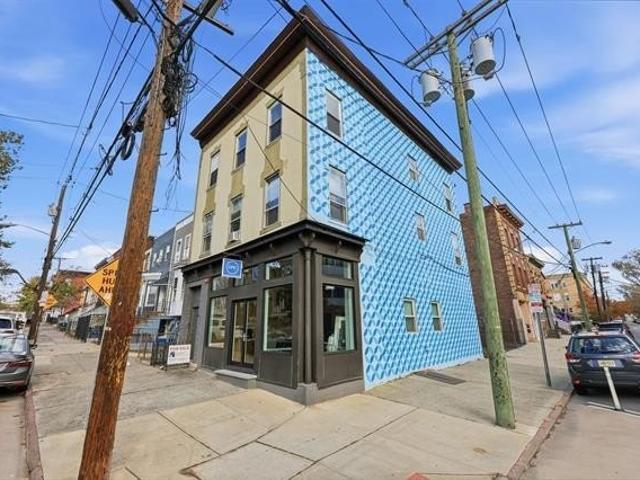76 Bowers St, Jersey City, NJ 07307