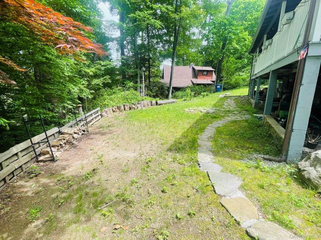 76 Bryant Trail
