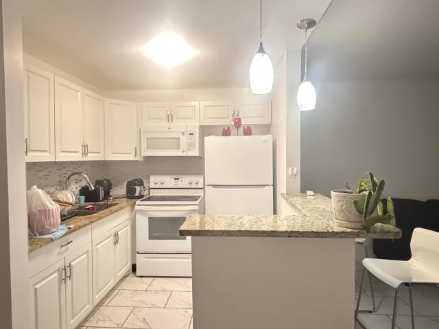76 Cambridge D, Unit D, West Palm Beach, FL 33417 | MLS #R11135
